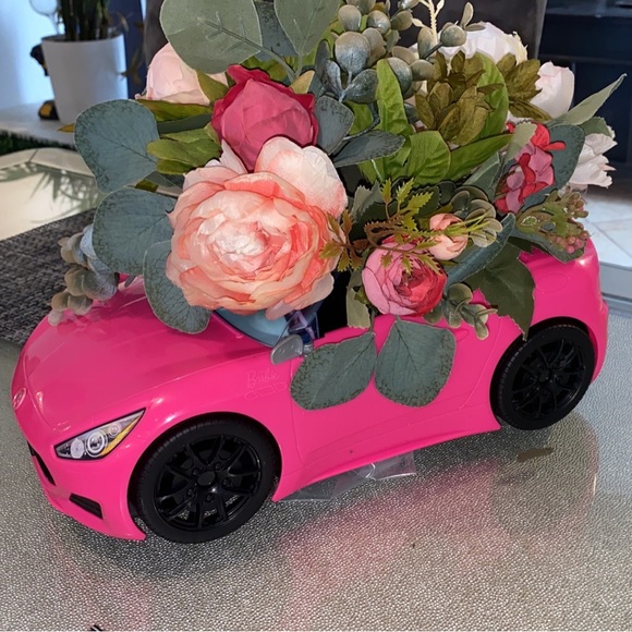 Barbie | Accents | Barbie Center Pieces | Poshmark